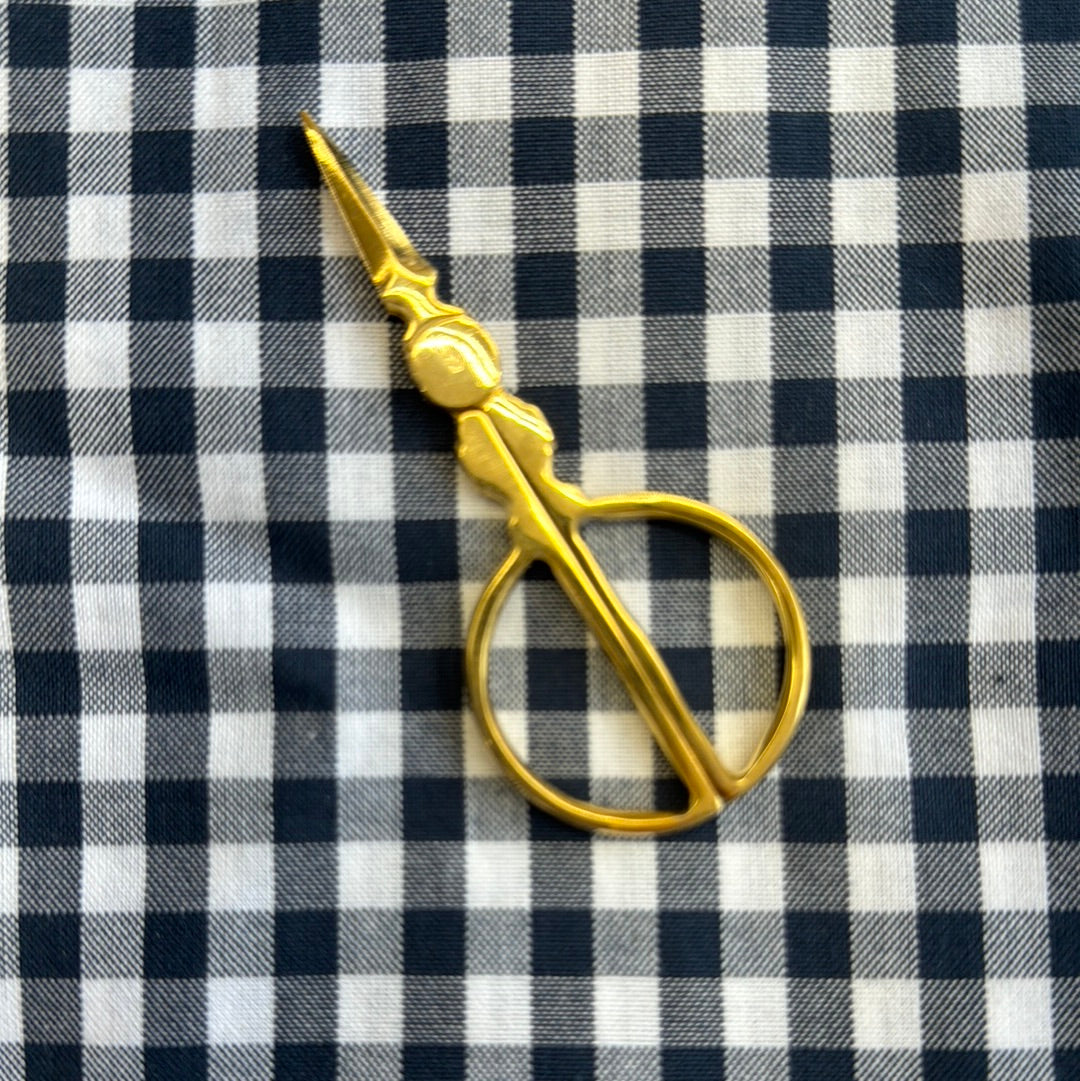 Roly Poly Scissors – The Needlepoint Clubhouse