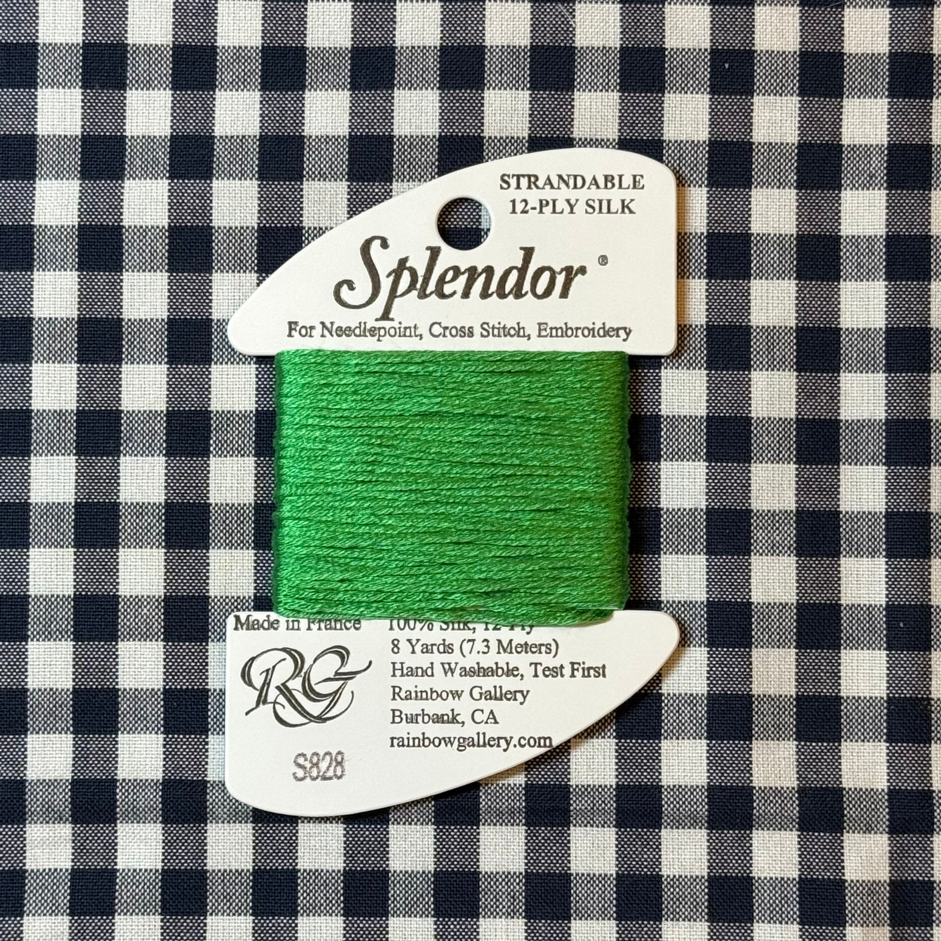 S828 Lite Christmas Green | Splendor – The Needlepoint Clubhouse