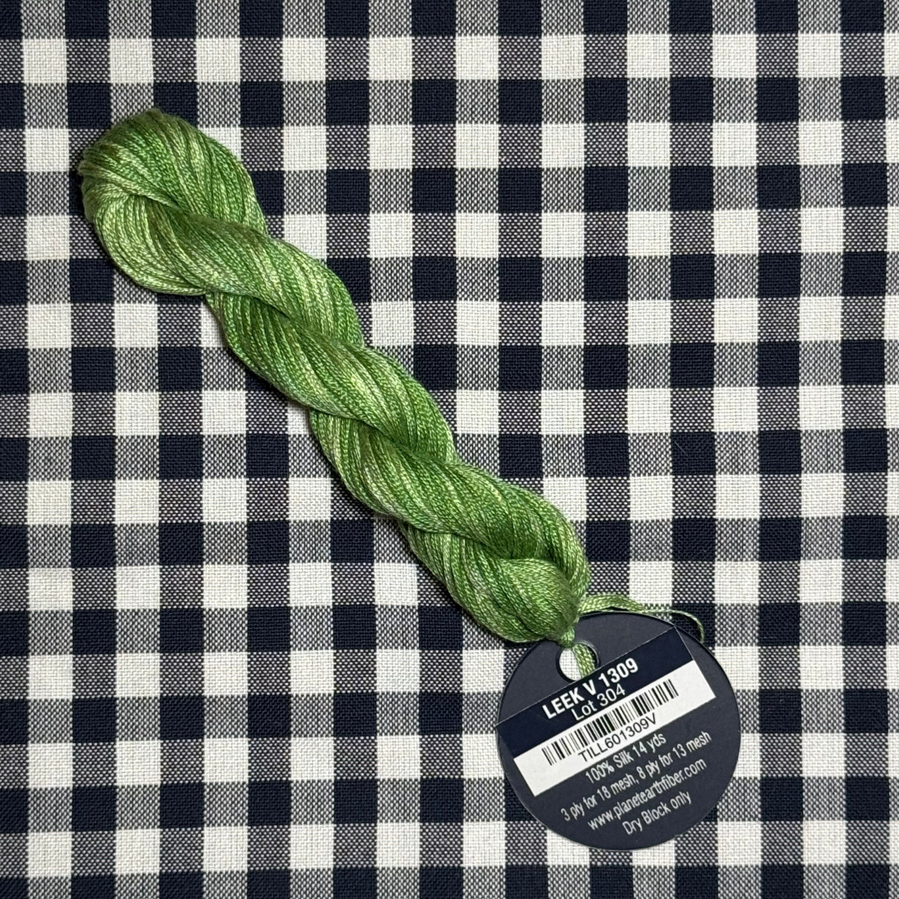 V1309 Leek | Planet Earth Ply Silk Variegated – The Needlepoint Clubhouse