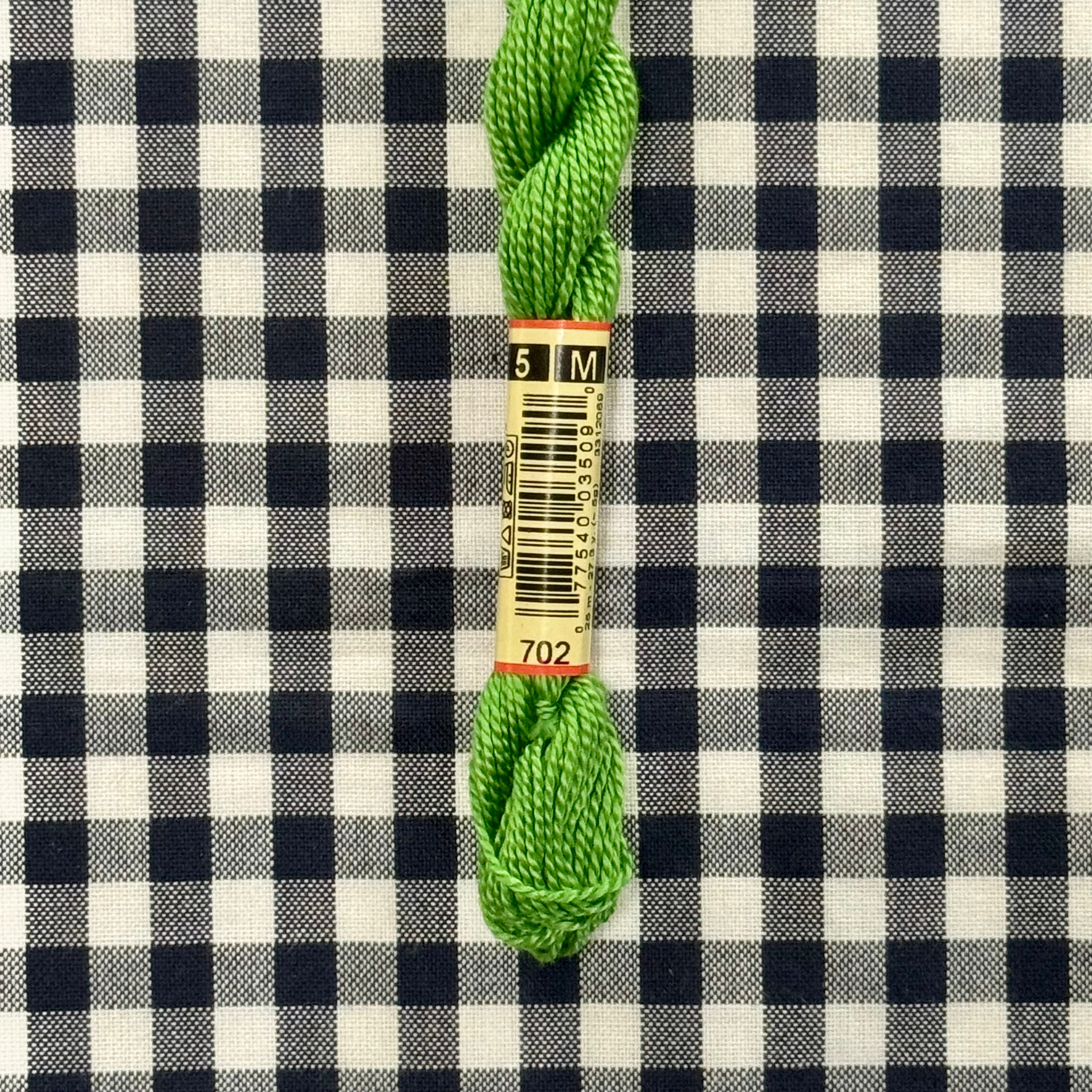 702 Kelly Green | DMC Pearl Cotton 5 – The Needlepoint Clubhouse