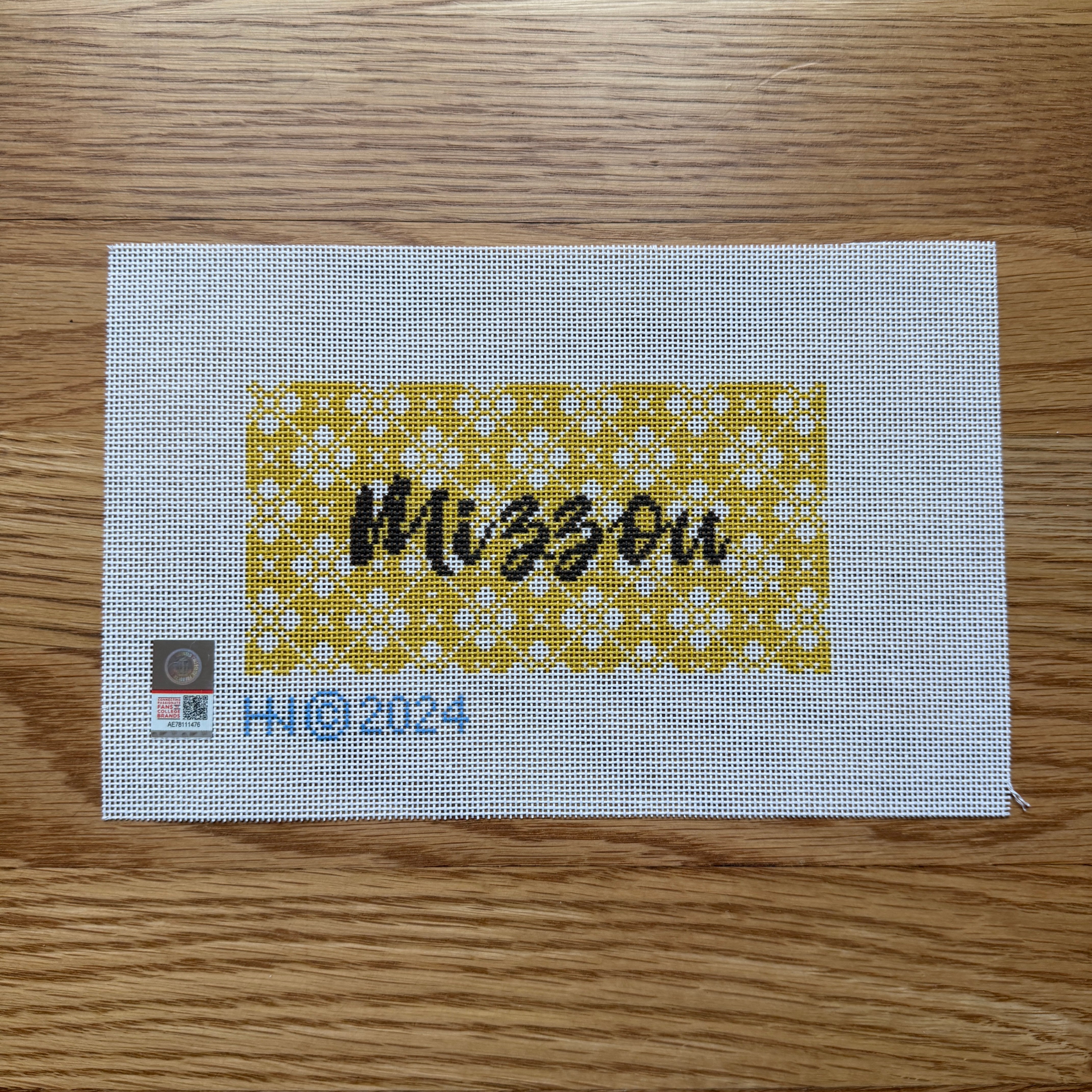 Mizzou Purse Insert – The Needlepoint Clubhouse