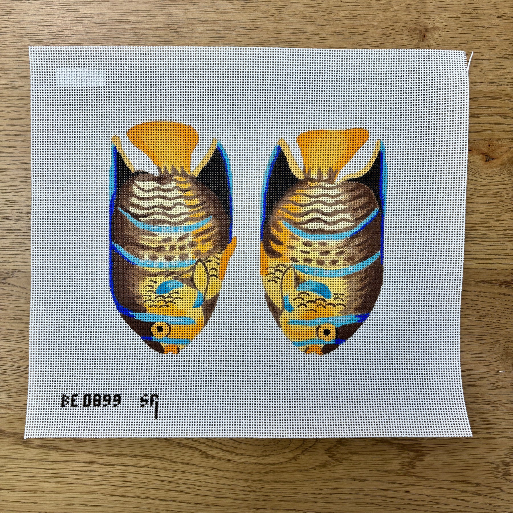 BE0899 Tropical Fish, 2 Sided – The Needlepoint Clubhouse