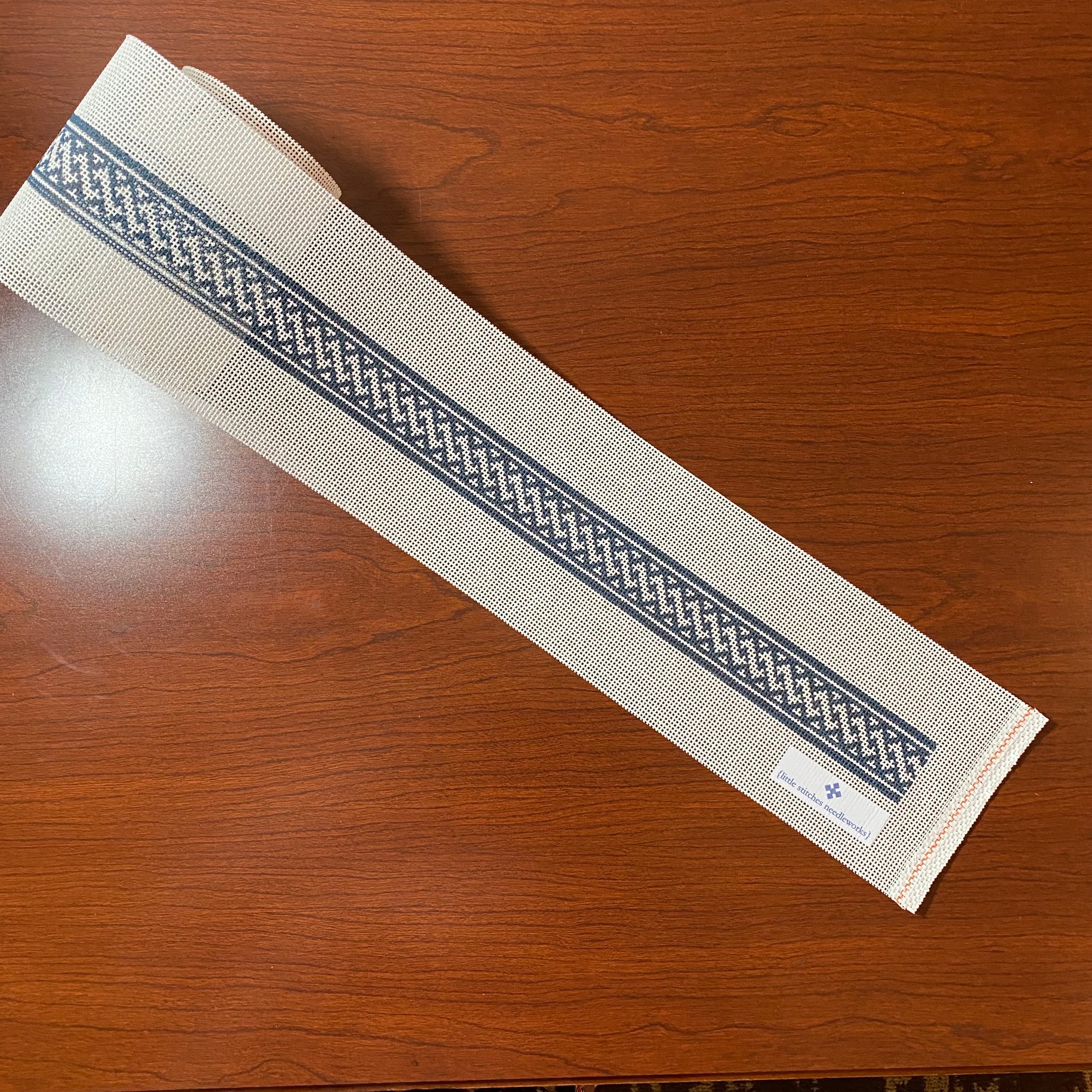 Little Stitches Nantucket Braid Belt – The Needlepoint Clubhouse